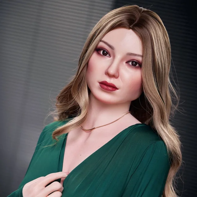 鐵藝矽膠娃娃Maria